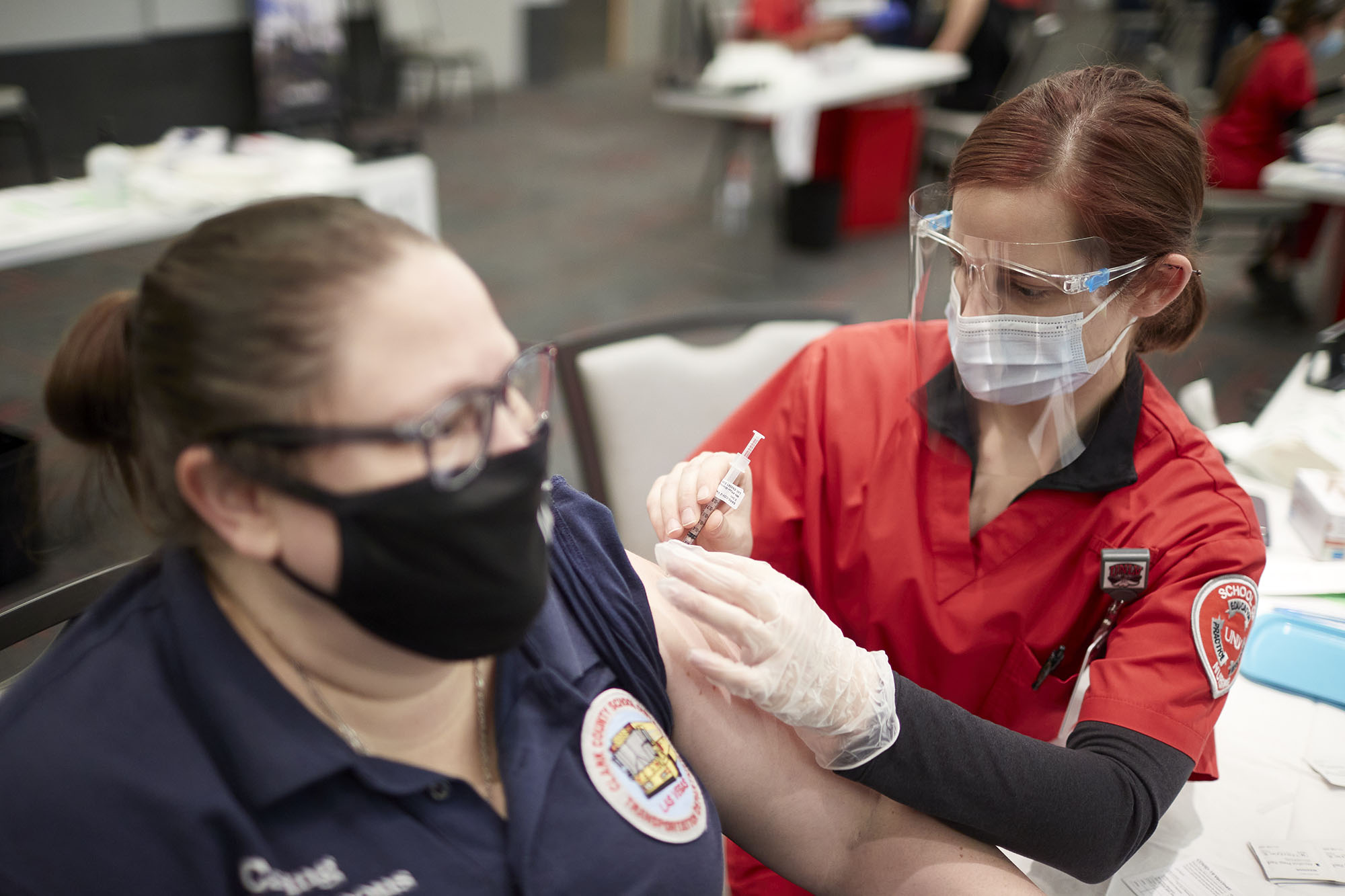 Students Roll up Sleeves for Vaccination | News Center | University of ...