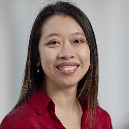 Fang "Vivian" Li | People | UNLV